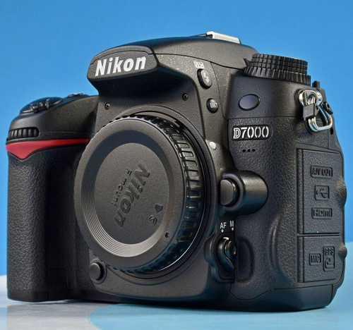 Фотоаппарат Nikon D7000 body бу