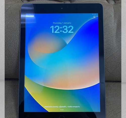 iPad 5 32gb wifi space grey