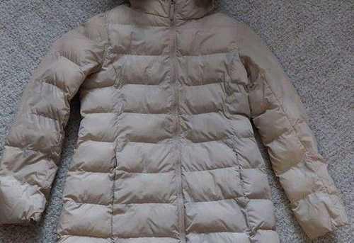 Пальто зимнее с капюшоном девочкам 146 см