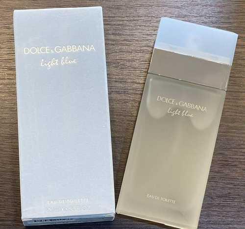 Dolce gabbana light blue