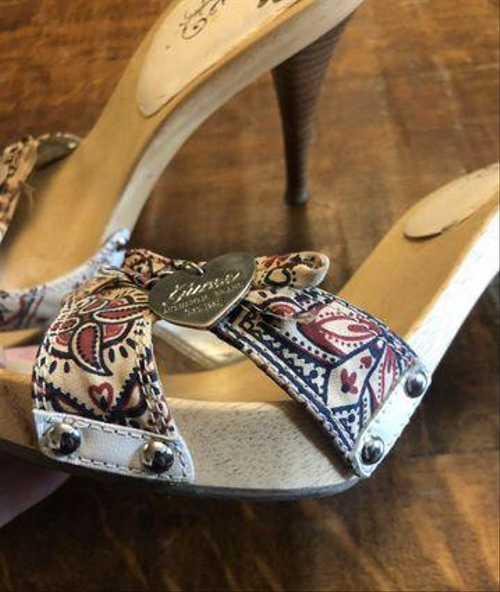 Босоножки сабо guess дерево на 39 узкую ногу