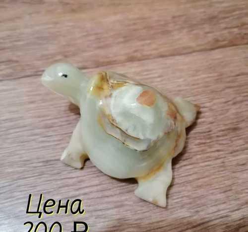 Черепаха из оникса