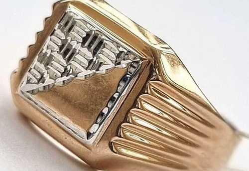 Золотое кольцо печатка с алмазной гранью Новое
