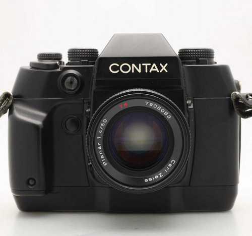 Contax AX с объективом Carl Zeiss 50mm f/1.4 T*