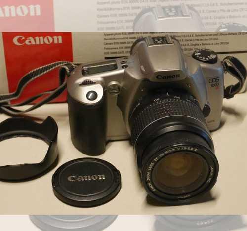 Пленочный зеркальный фотоаппарат Canon EOS3000N