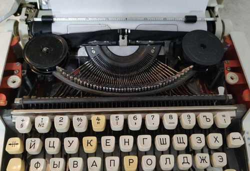 Пишущая машинка unis Югославия