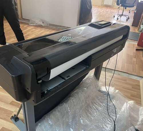 Широкоформатный принтер HP T520