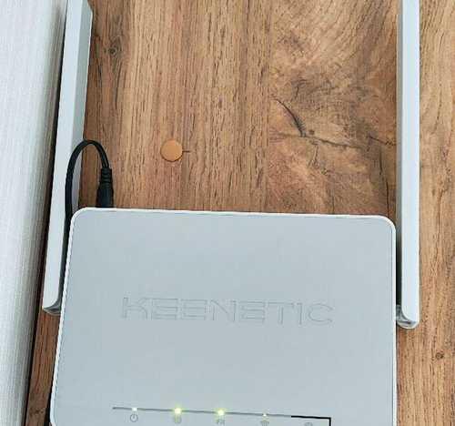 Wi-Fi роутер Keenetic Air (KN-1613)