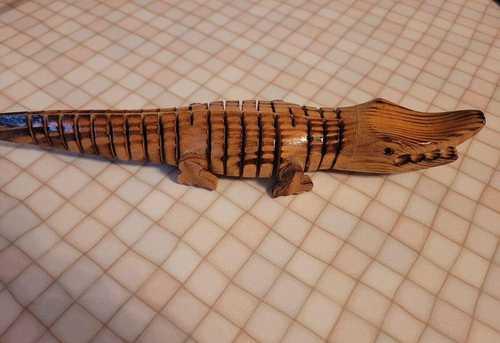 Сувениры из дерева(Подвижный крокодил) 2шт