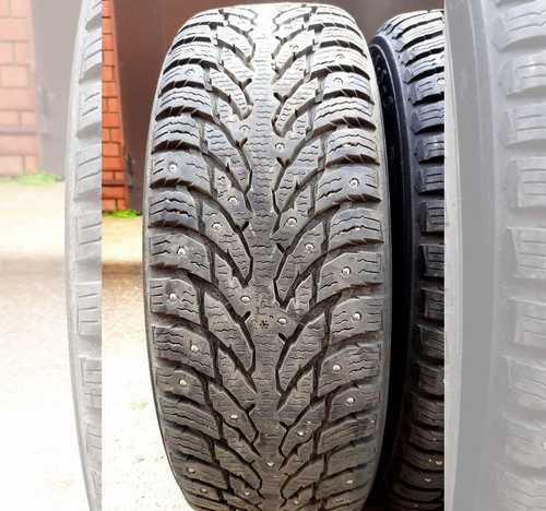 Nokian Tyres Hakkapeliitta 9 SUV 215/65 R17