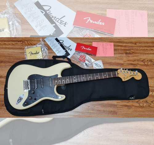 Fender American Special Stratocaster HSS 2015