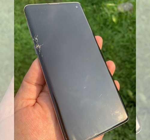 Samsung Galaxy S10, 8/128 ГБ