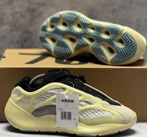 Кроссовки Adidas Yeezy Boost 700 (Арт.55213)