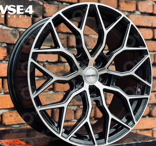 Диски R17 5-114.3 # Vossen HF-2 Black Machine Face