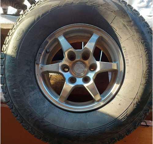 Yokohama Ice Guard G075 285/75 R16