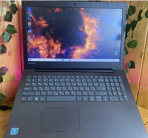 Хороший ноутбук Lenovo 4 ядра/8gb/512gb/UHD 605