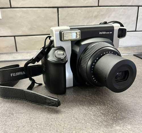 Фотоаппарат fujifilm instax wide 300