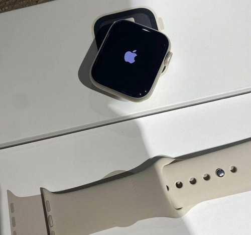 Apple watch se (2gen) starlight в идеал