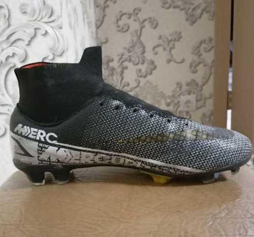 Футбольные бутсы nike mercurial