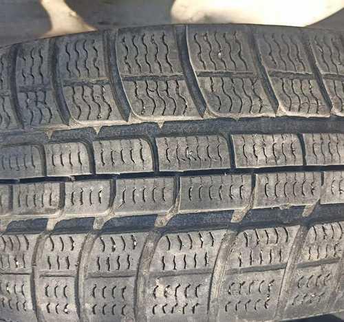 Winter Tact Nord Frost 3 2.25/4.5 R4 19B