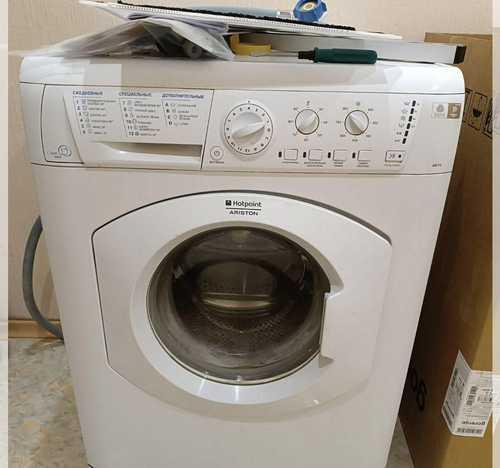 Стиральная машина Hotpoint Ariston arl95