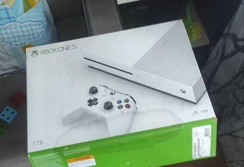 Xbox One s 1tb с играми