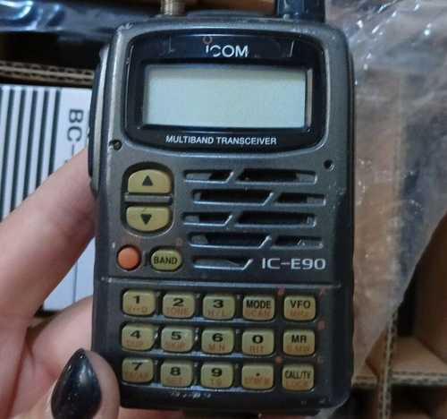 Японская радиостанция рация icom ic-e90