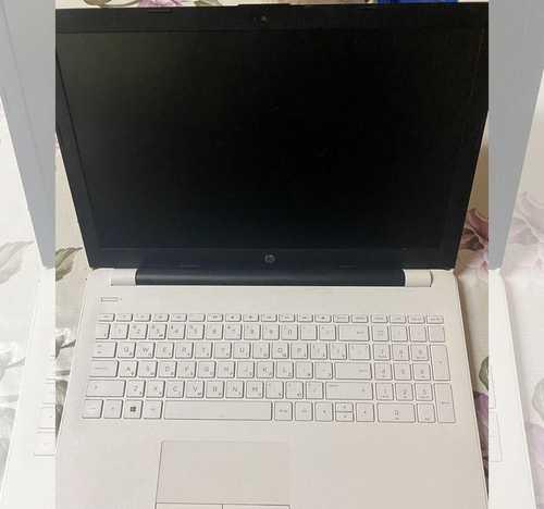 Ноутбук HP 15 bw580ur