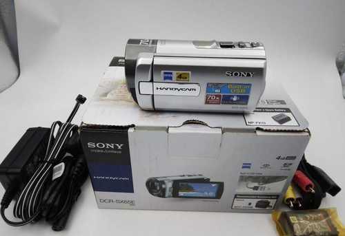 Видеокамера Sony DCR- SX65E