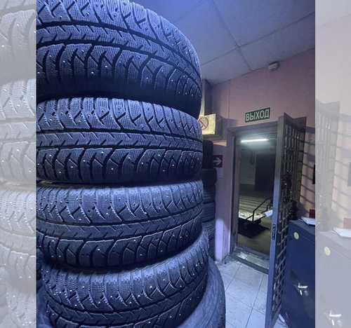 Bridgestone Ice Cruiser 7000 205/55 R16