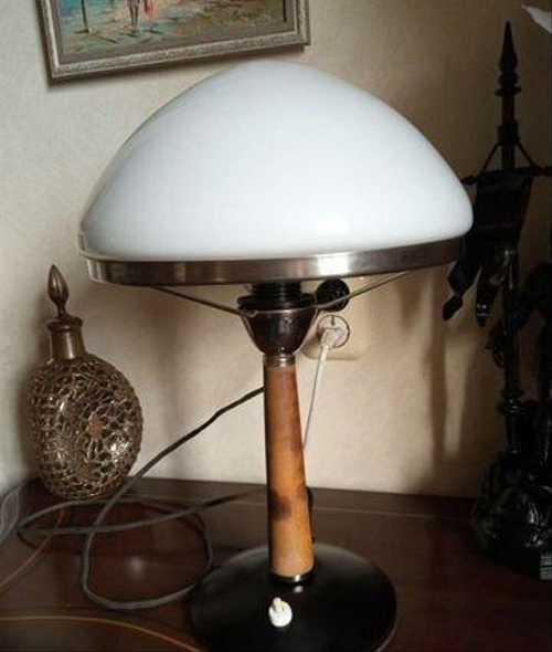 Лампа настольная антикварная. Я