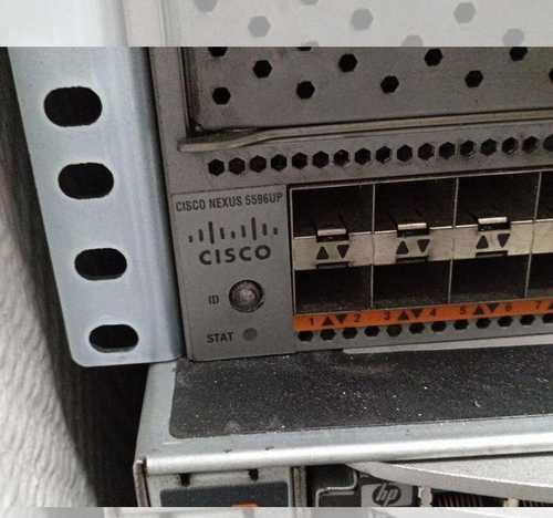 Коммутатор Cisco Nexus N5K-C5596UP-FA