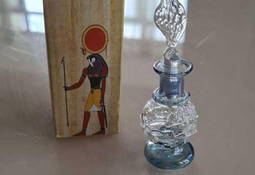 Флакон для духов или масла из Египта