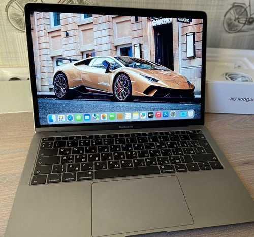 Ноутбук Apple MacBook Air 13 Retina