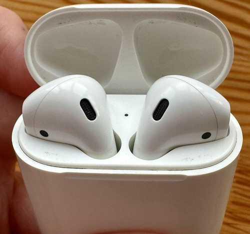 Наушники Apple AirPods 2