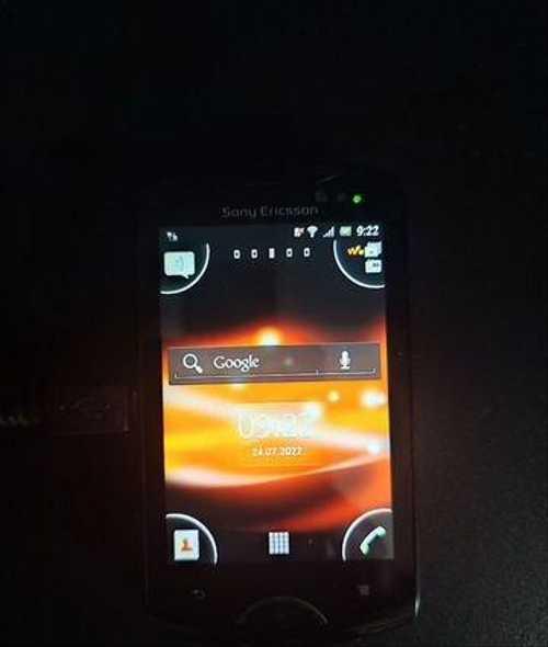 Смартфон Sony Ericsson Live With Walkman (WT19i)