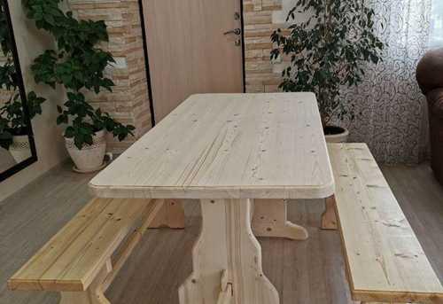 Деревянный стол. скамейка