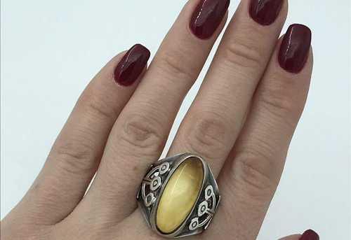 Кольцо Серебро 875 СССР янтарь желток Рига