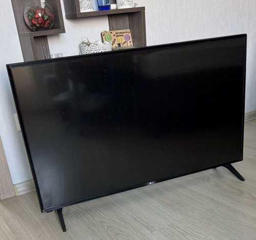 Телевизор LG 43LJ500V новый