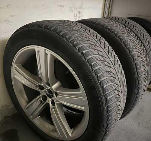 Комплект колес на Audi 235/50R19 5*112