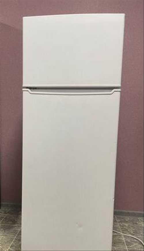 Холодильник узкий Vestel