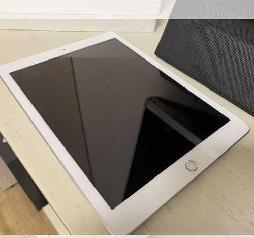 iPad 6 2018 128 gb wi-fi