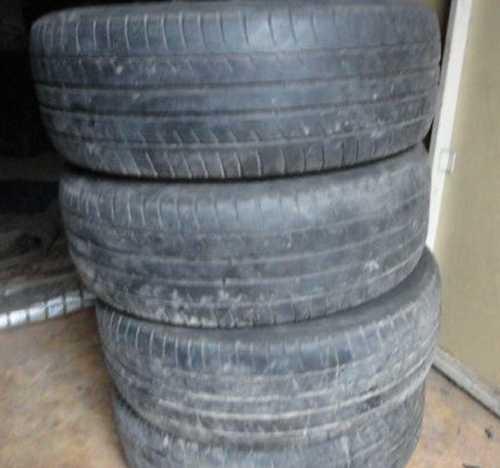 Michelin Primacy HP 215/60 R16