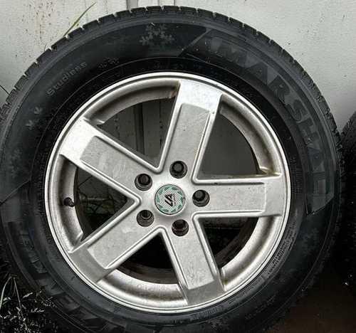 Marshal I'Zen KW31 205/65 R16 95R