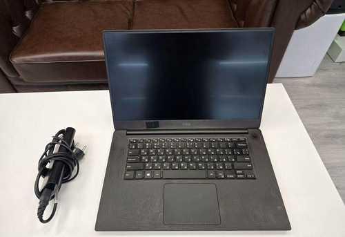 Dell XPS 15 9560