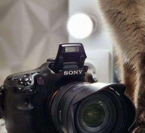 Зеркальный фотоаппарат Sony SLT-A77