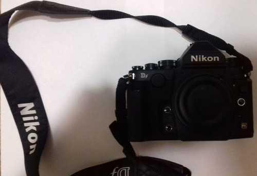 Зеркальный фотоаппарат Nikon Df Kit в комплекте +