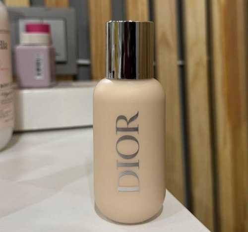 Крем тональный Dior 0n