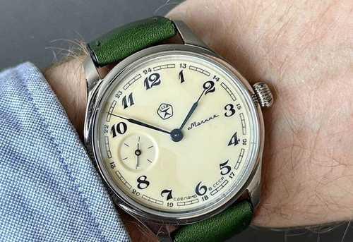 Молния с минеральным стеклом - наручные часы СССР