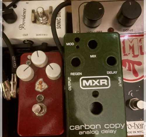 Гитарная педаль MXR carbon copy analog delay